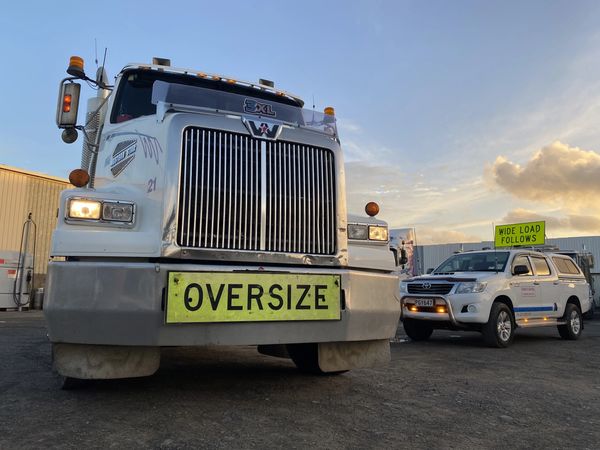 Load Piloting Services Ltd - Over-Dimension Load Piloting Waikato, Heavy Haulage Load Pilots ...